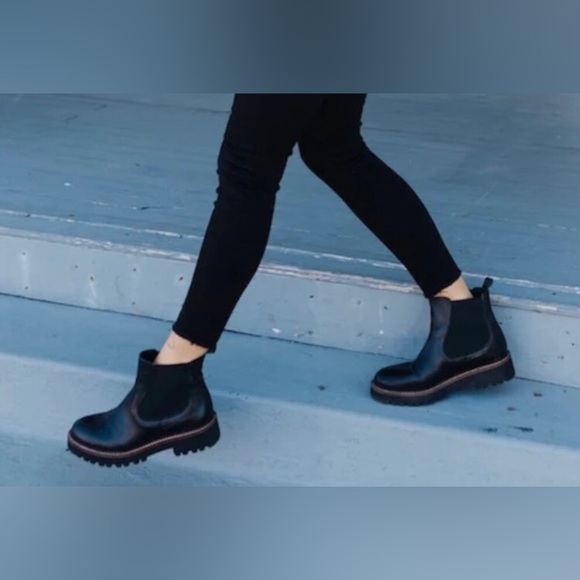 Caslon | Shoes | Caslon Miller Water Resistant Chelsea Boot Nwot | Poshmark